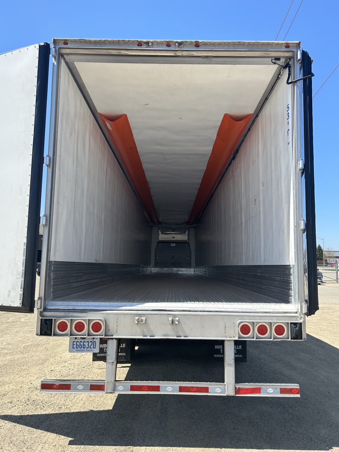 Dry Van Trailers | Royal Truck & Utility Trailer