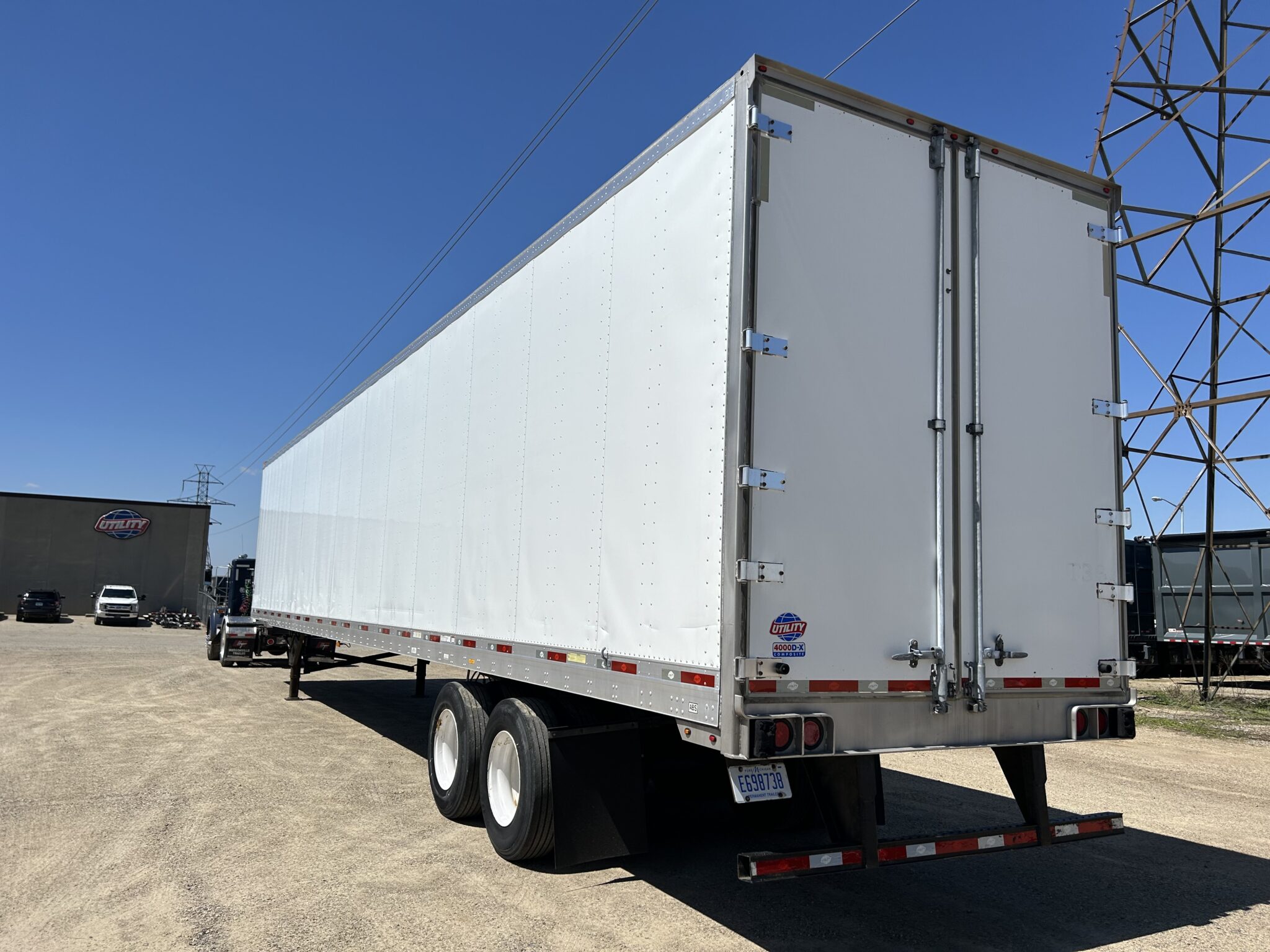 Dry Van Trailers | Royal Truck & Utility Trailer