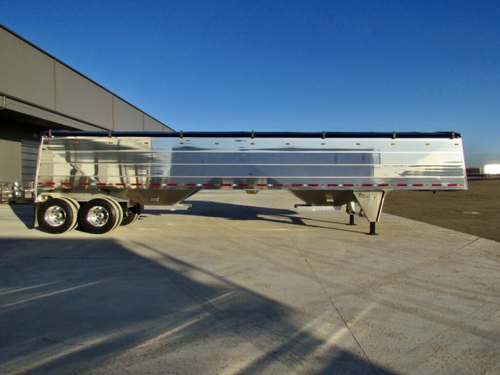 2025 Titan Hopper | Tandem | 40' | Royal Truck & Utility Trailer