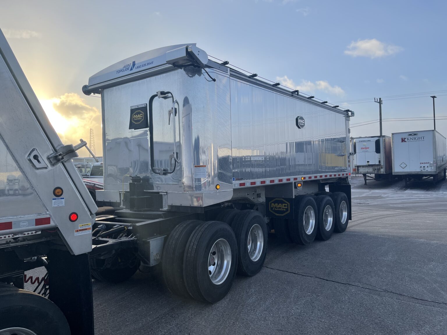 2026 MAC Aluminum Dump | Triple 10 | PLUS | Royal Truck & Utility Trailer
