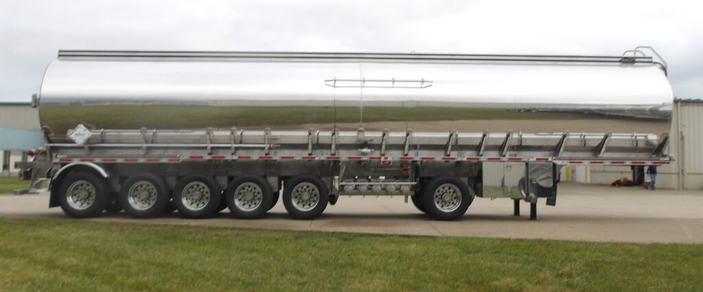 2025 MAC LTT 406 Fuel Tank | 6-Axle Trailer